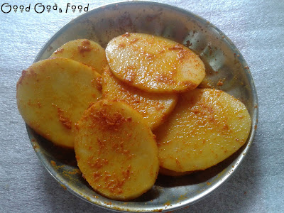 Good Goan Food: Potato Rawa Fry / Batata Kapa