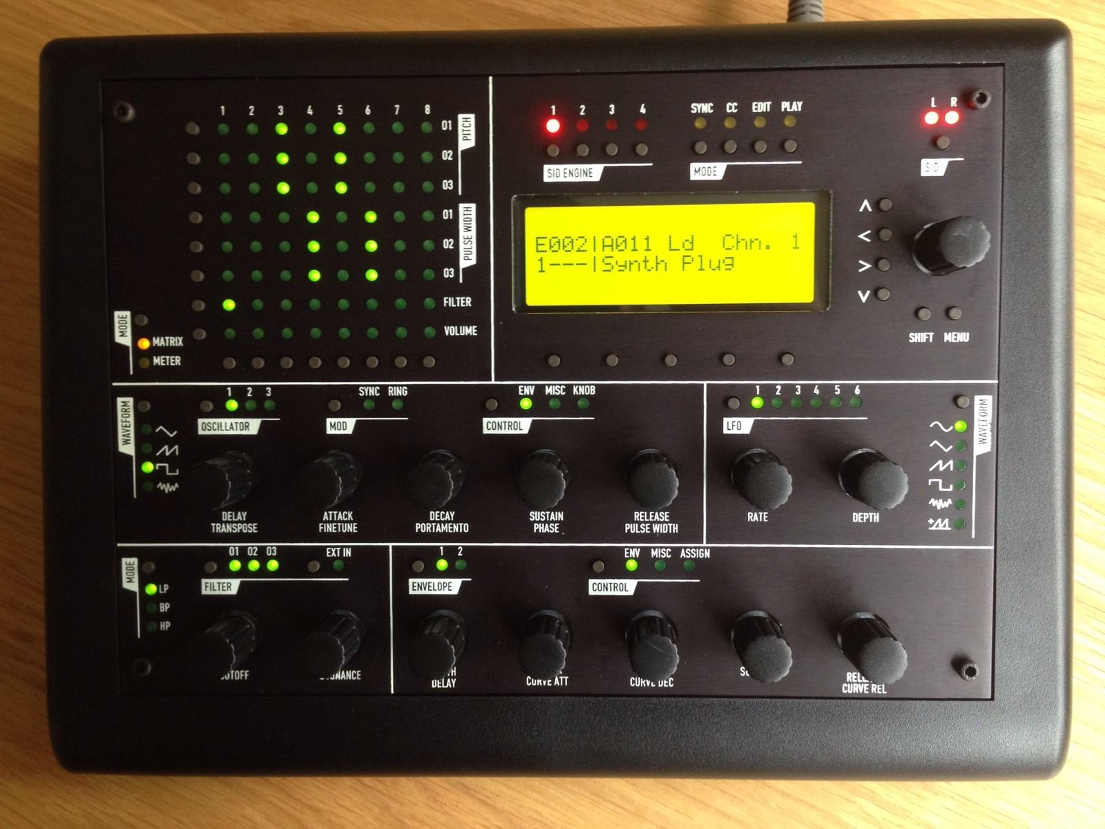 MATRIXSYNTH: MIDIbox MB6582 SID Synth