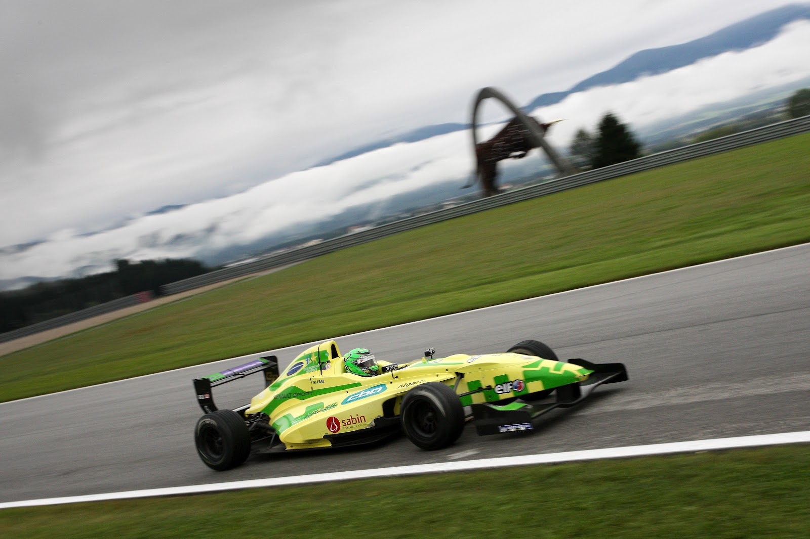 Rogério Lima 23 モータースポーツ: Após melhor classificação no ano, Gustavo ...