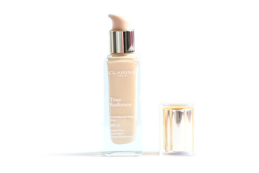 True Radiance, Fond de Teint Eclat par Clarins | kleo beauté