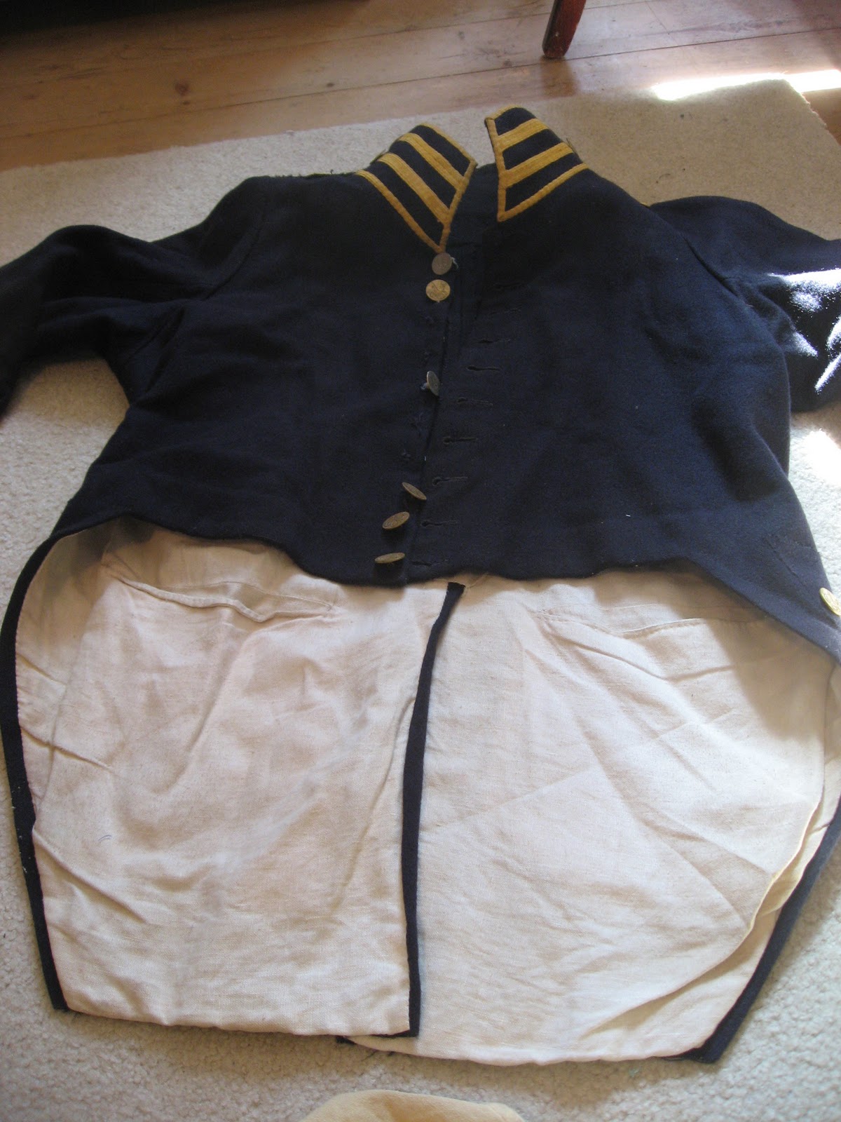 The Marchioness: 1820 Military Coatee: The Continuing Saga