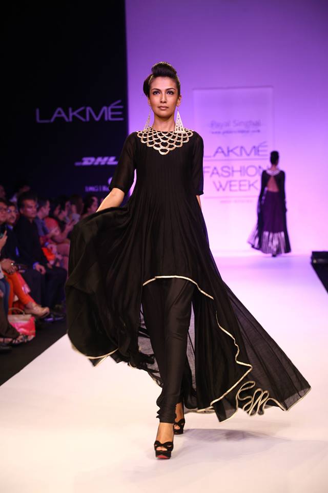 Stylefluid Trendz: ‘Char Bagh’ by Payal Singhal-Autumn/Winter 2013-14 ...