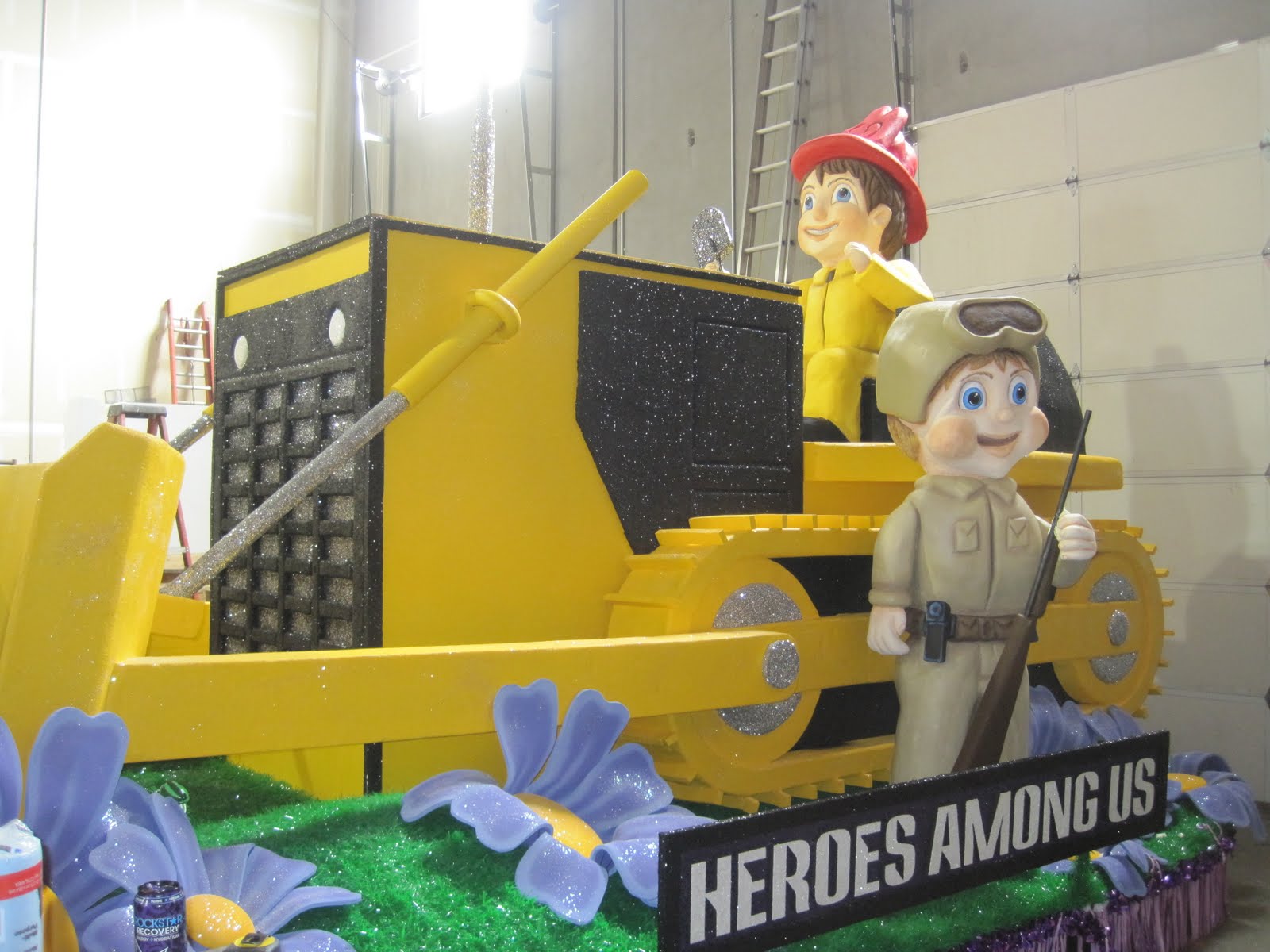 .: Ferris Wheels and Hot Air Balloons....must be float season.