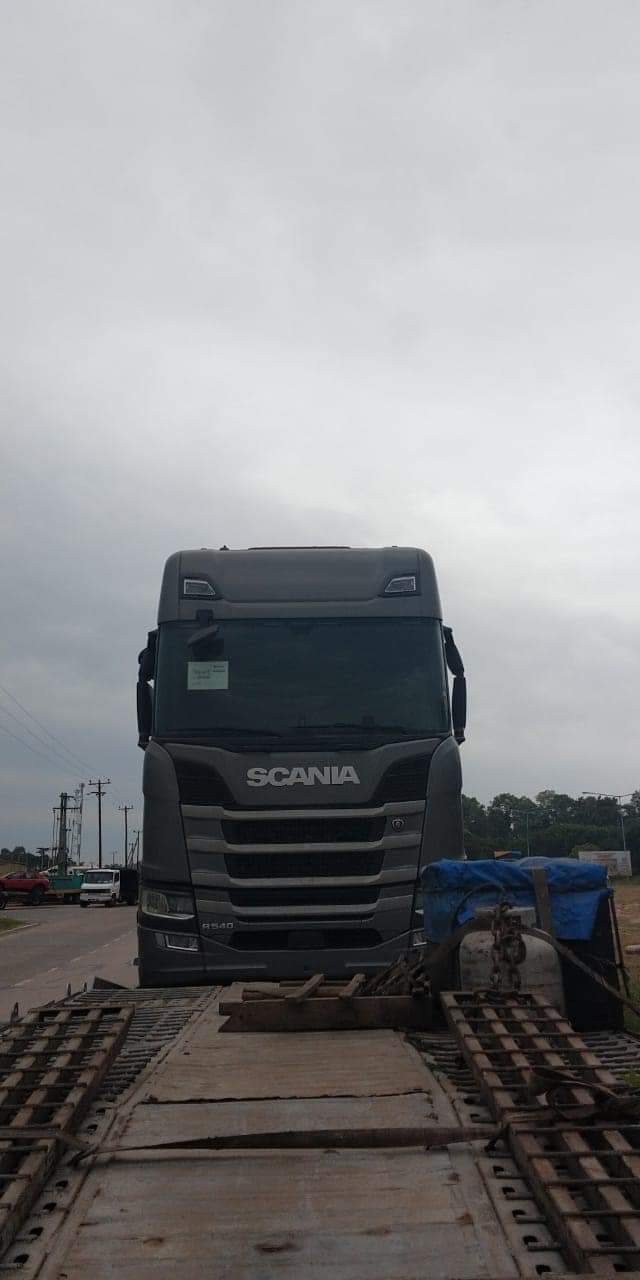 DIECIOCHO RUEDAS: AYER LLEGARON LOS PRIMEROS SCANIA NTG A ARGENTINA ...