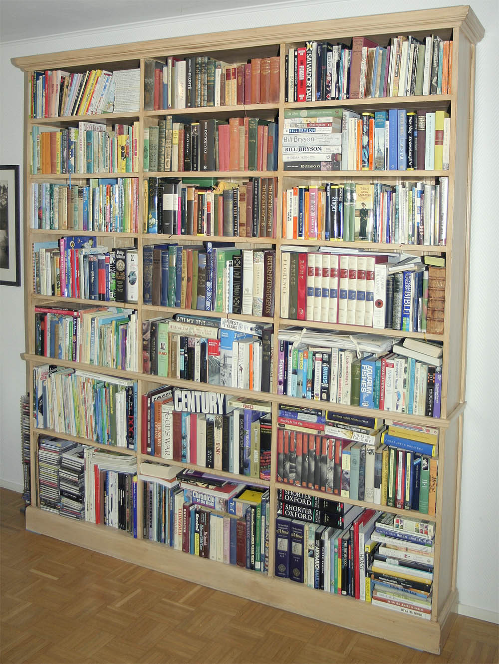 Jeremy Dallyn. Joiner Puuseppä: Book case / Kirjahylly