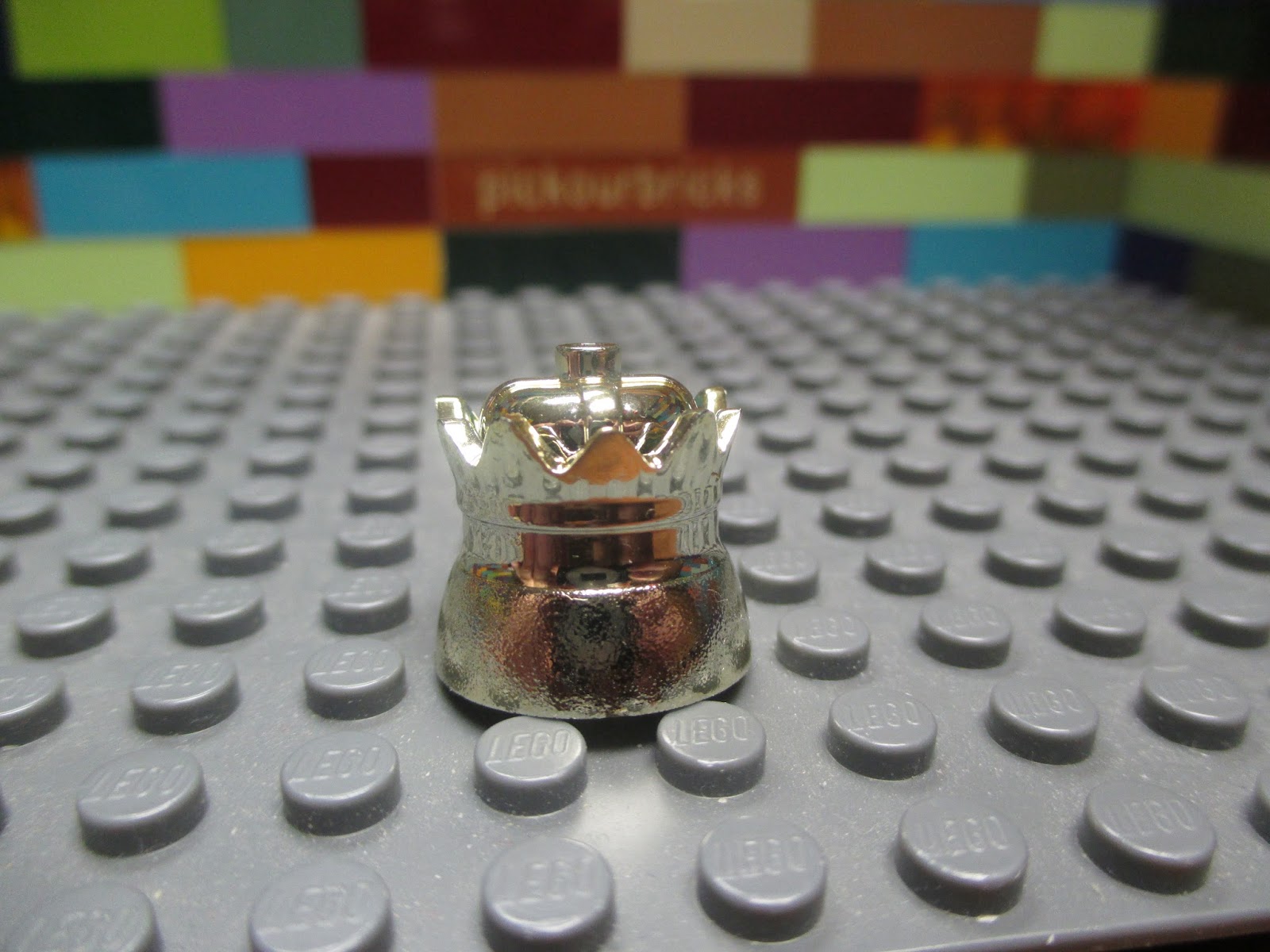 LEGO 14433 Gold Chrome ROYAL CROWN for Castle Kingdoms King Minifigure ...