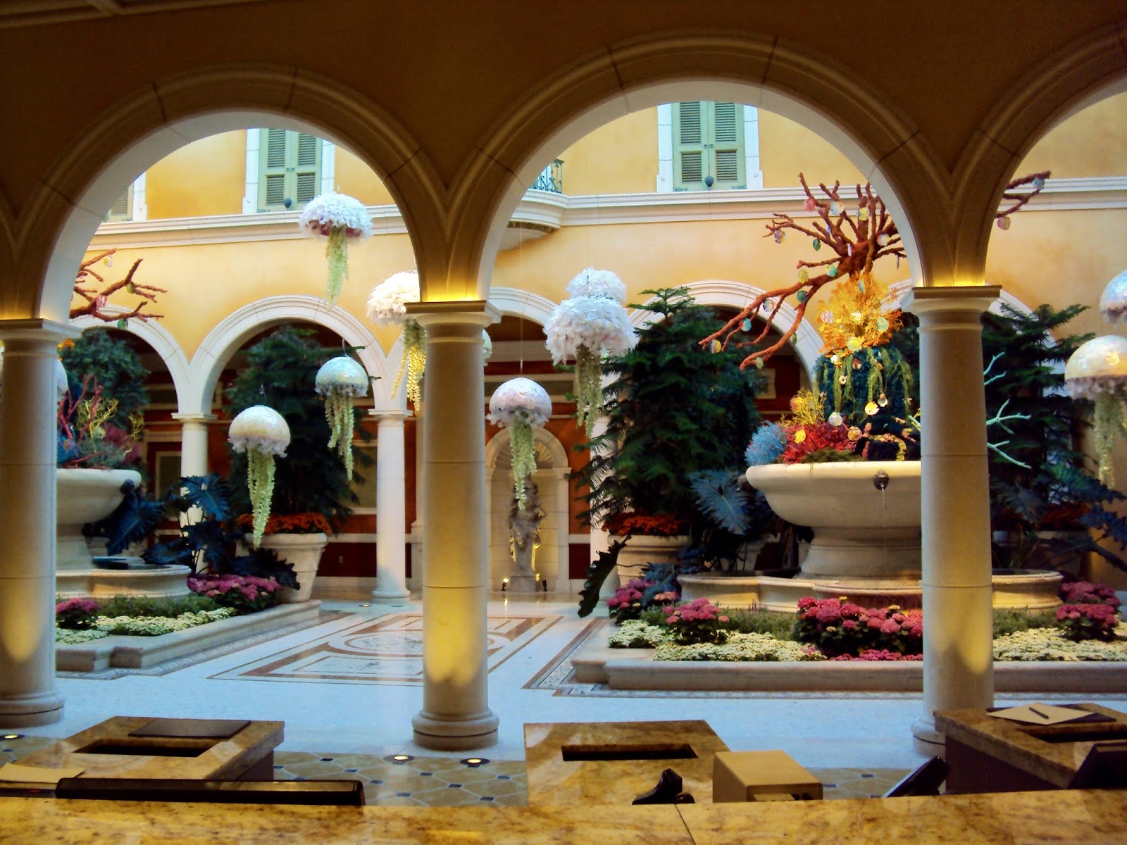 Amy's Creative Pursuits: The Bellagio Gardens