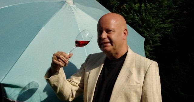 Cruisevaart John May: Over John May