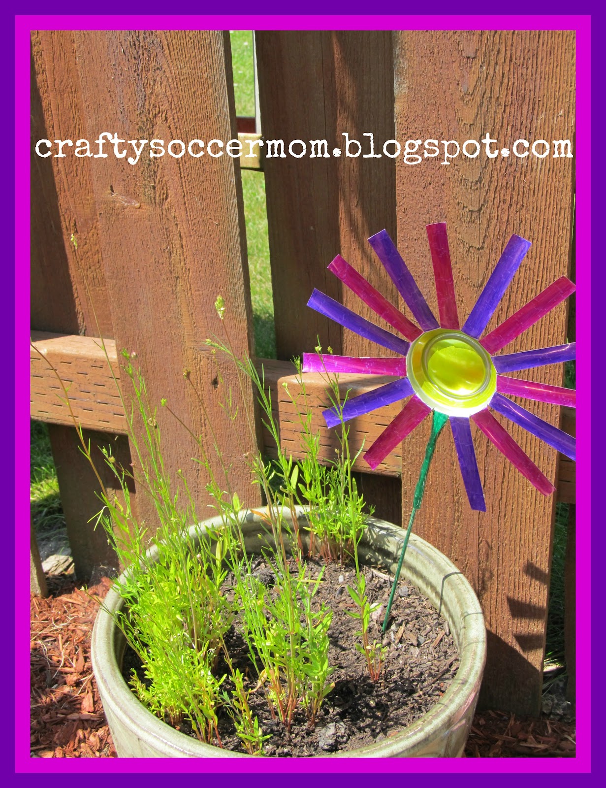 Crafty Soccer Mom: Pop Can Flower