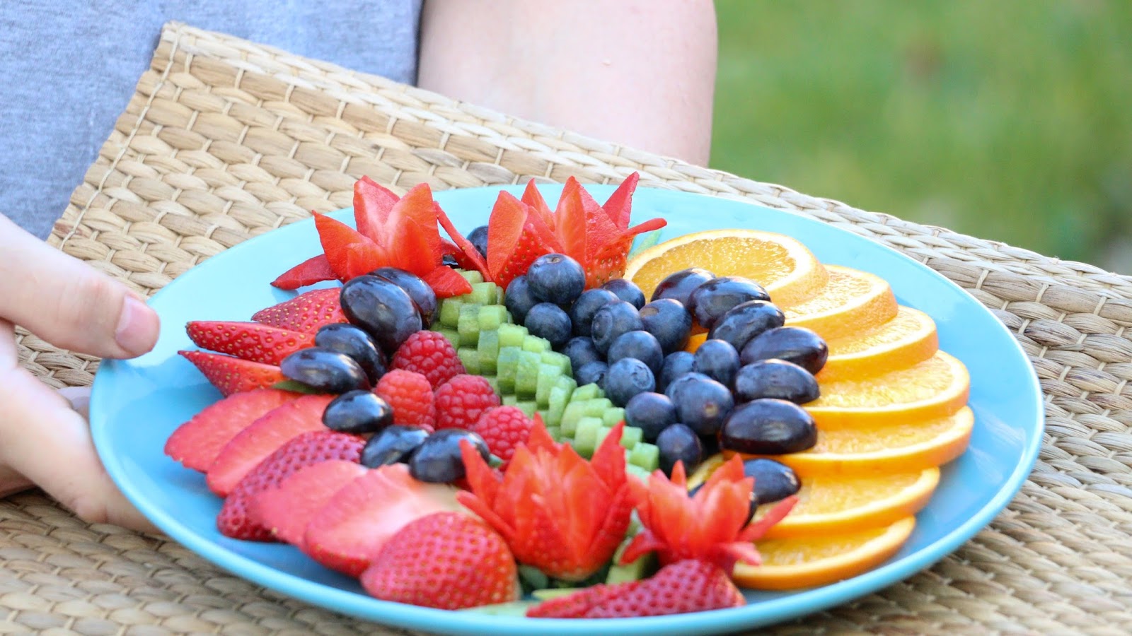 ItalyPaul - Art In Fruit & Vegetable Carving Lessons: Decoration Fruit ...