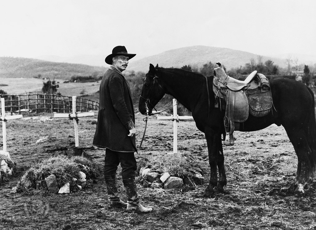 TheBad.net - The Lee Van Cleef Blog: Death Rides a Horse - Black and ...