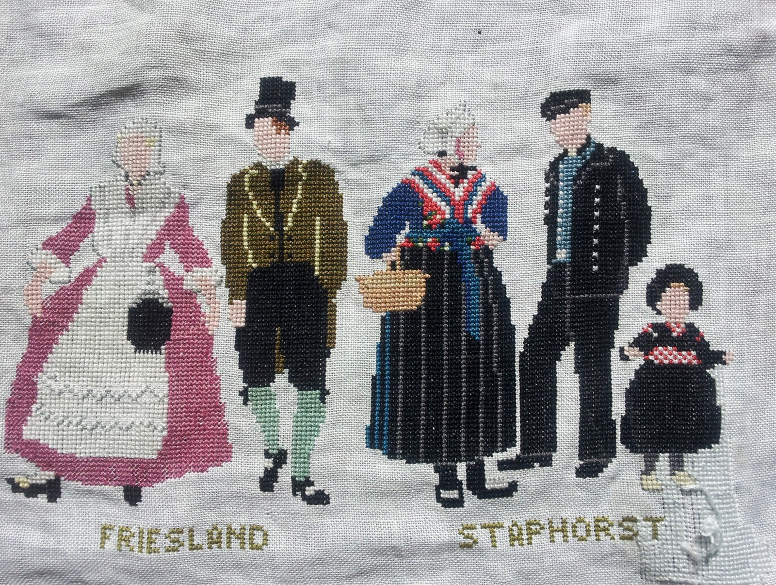 monique's mess: Cross Stitch - Dutch Treat