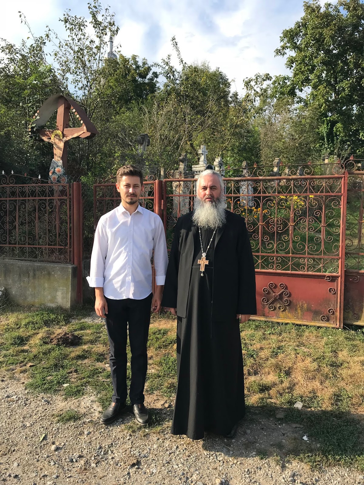 Dar!: Familia Parintelui Arhim. Antim Rat, Podeni-Cluj