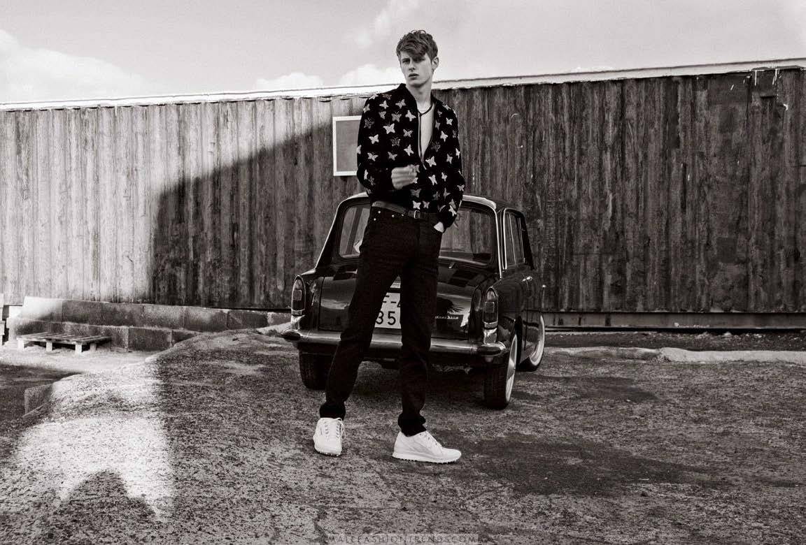 Luke Barham para Essential HommeMagazine por Byron Mollinedo