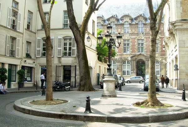 Art et glam: La place de Furstenberg, tout le charme de Saint-Germain ...