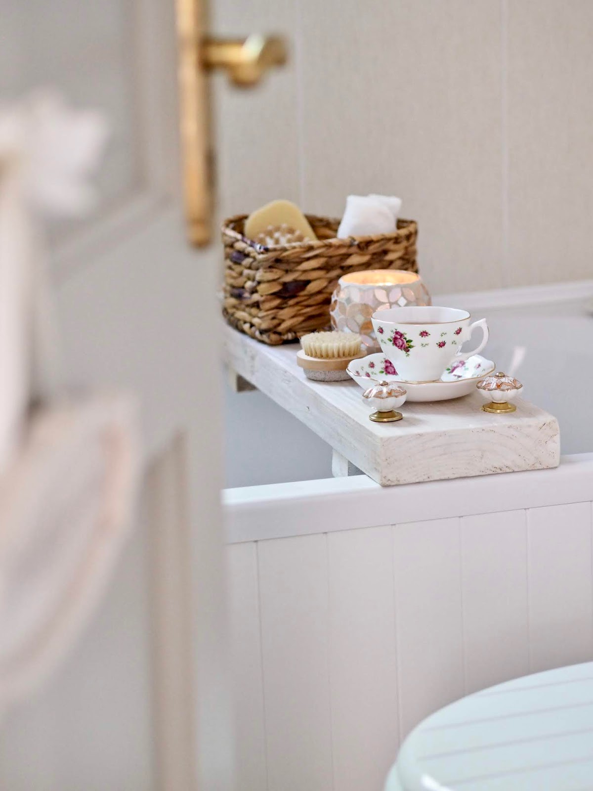 DIY Bath Caddy - Dainty Dress Diaries