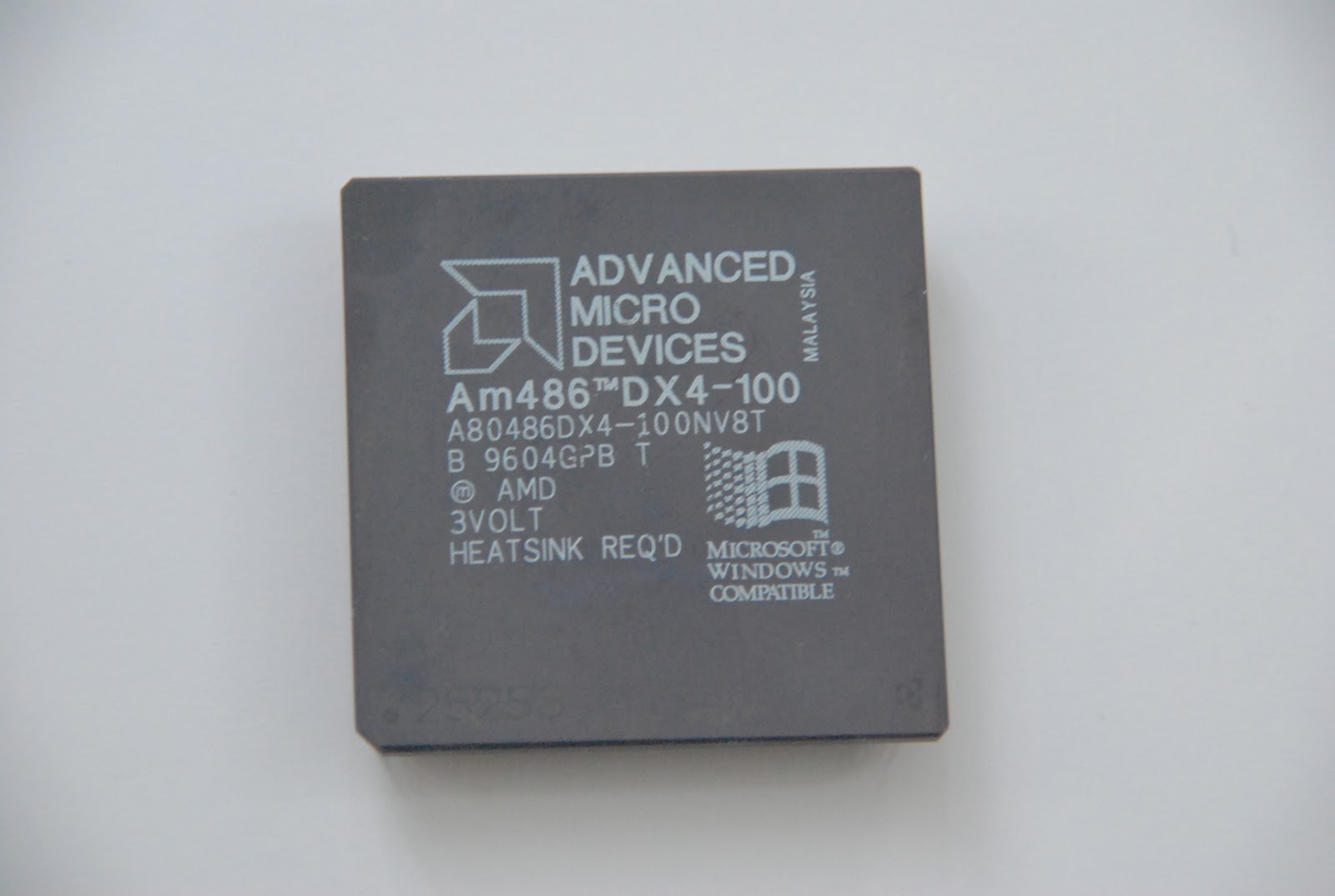 Venta de Informática Vintage: Procesador AMD 486 DX4-100