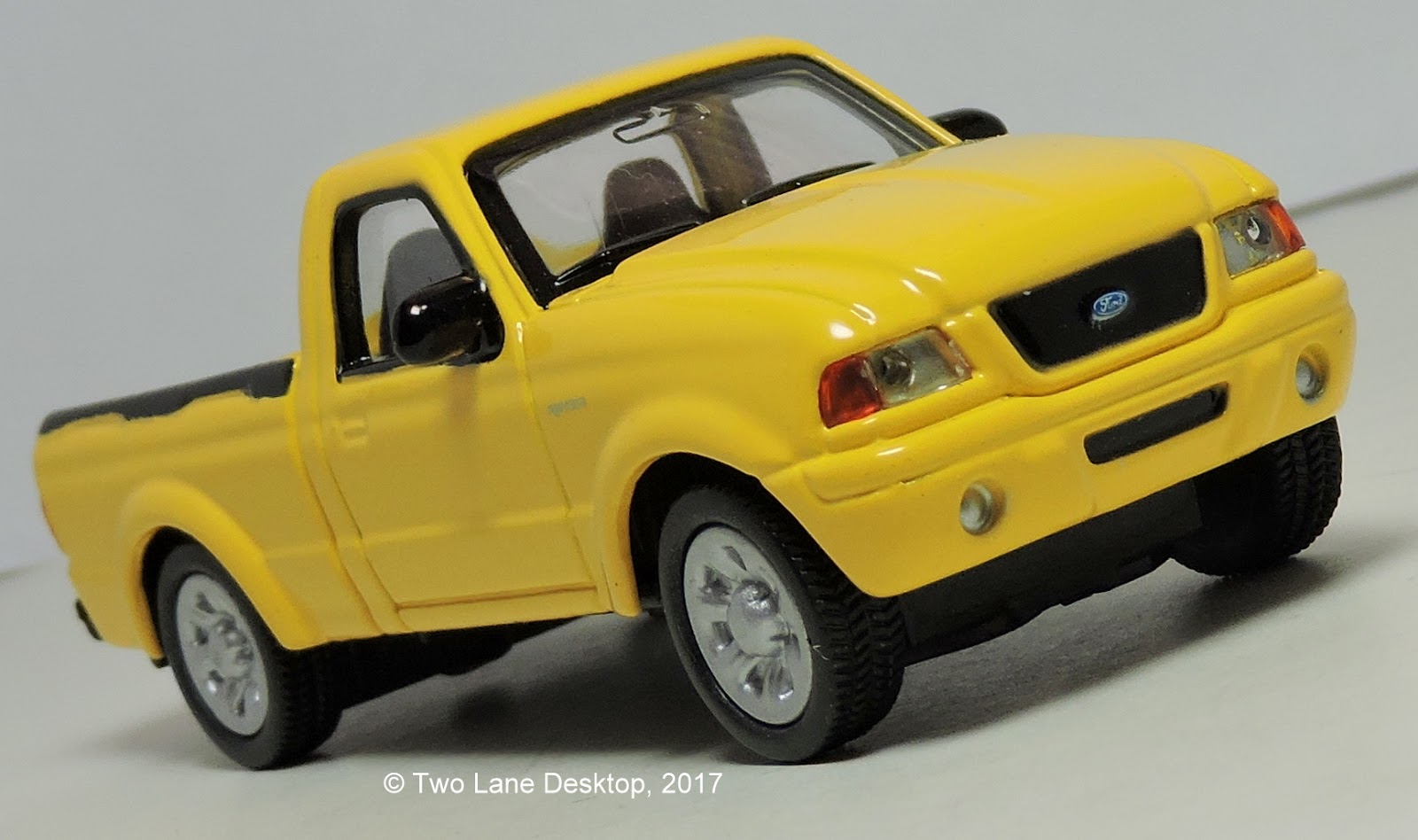 Motormax 1:43 and 1:64 2001 Ford Ranger pickup