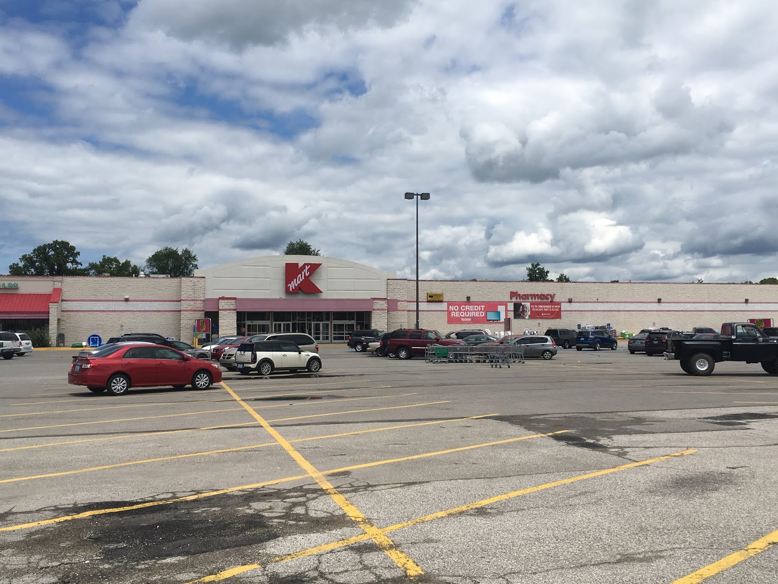 Broken Chains: Tiny Narratives