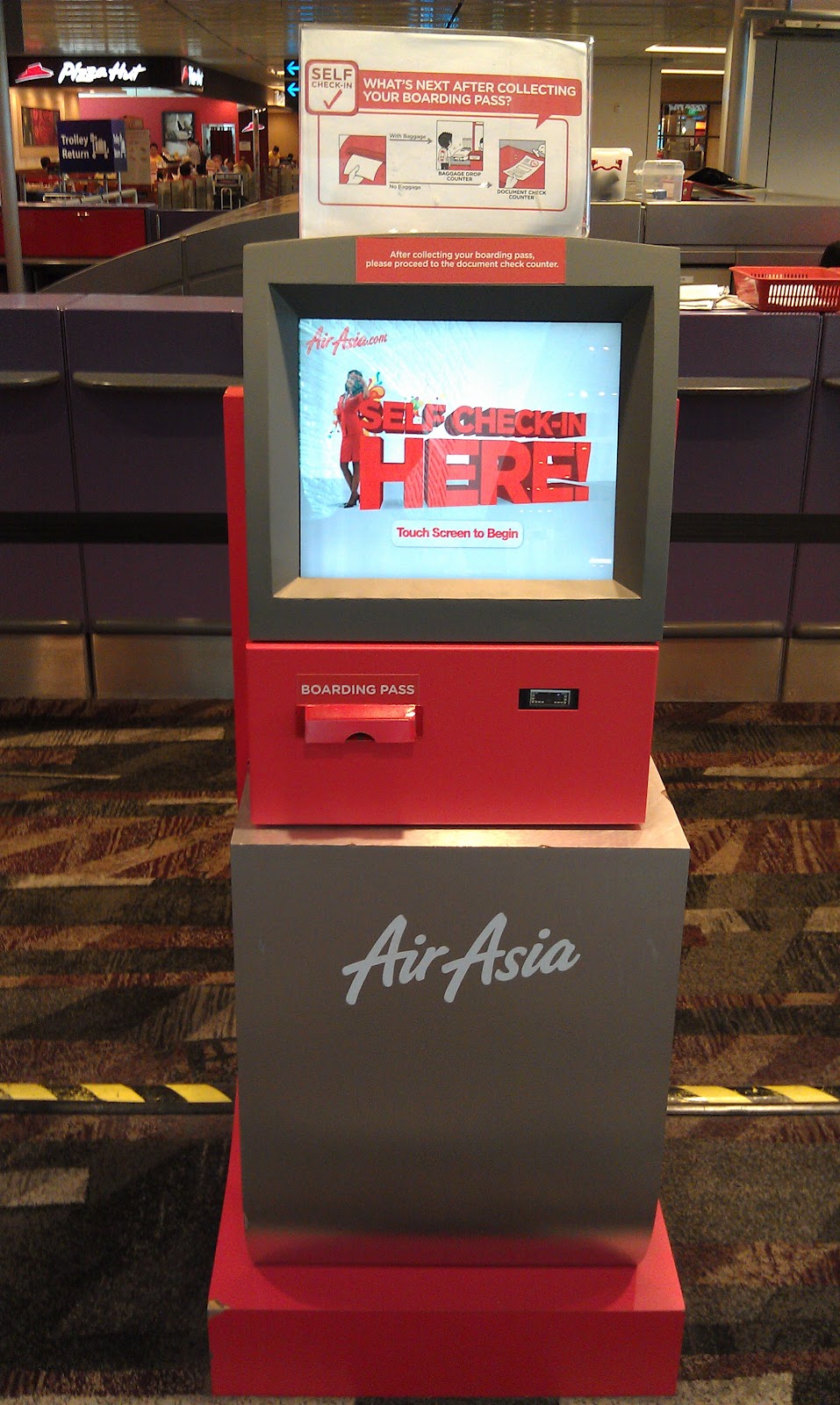 Is it really that cheap?: Jetstar opens early check-in counter