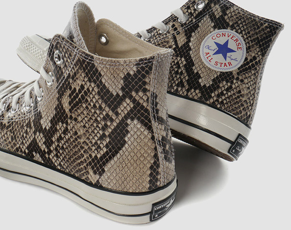 KICK PASSION : FOR WOMEN WHO LOVE KICKS!: The Year of The Snake is ...