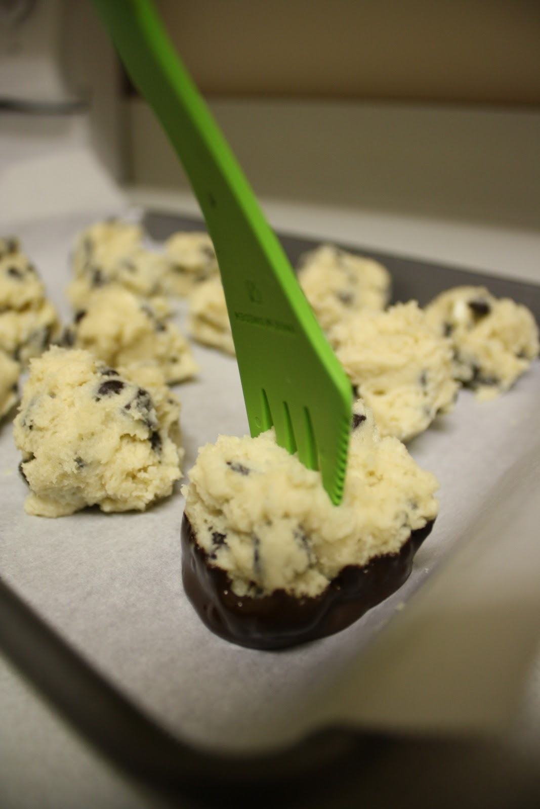 A Dusting of Sugar: Cookie Dough for Eating