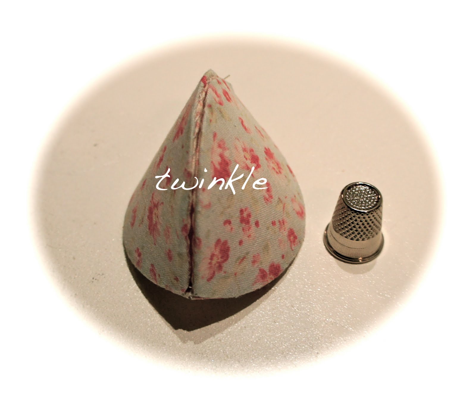 TWINKLE PATCHWORK: Tutorial estutche dedal