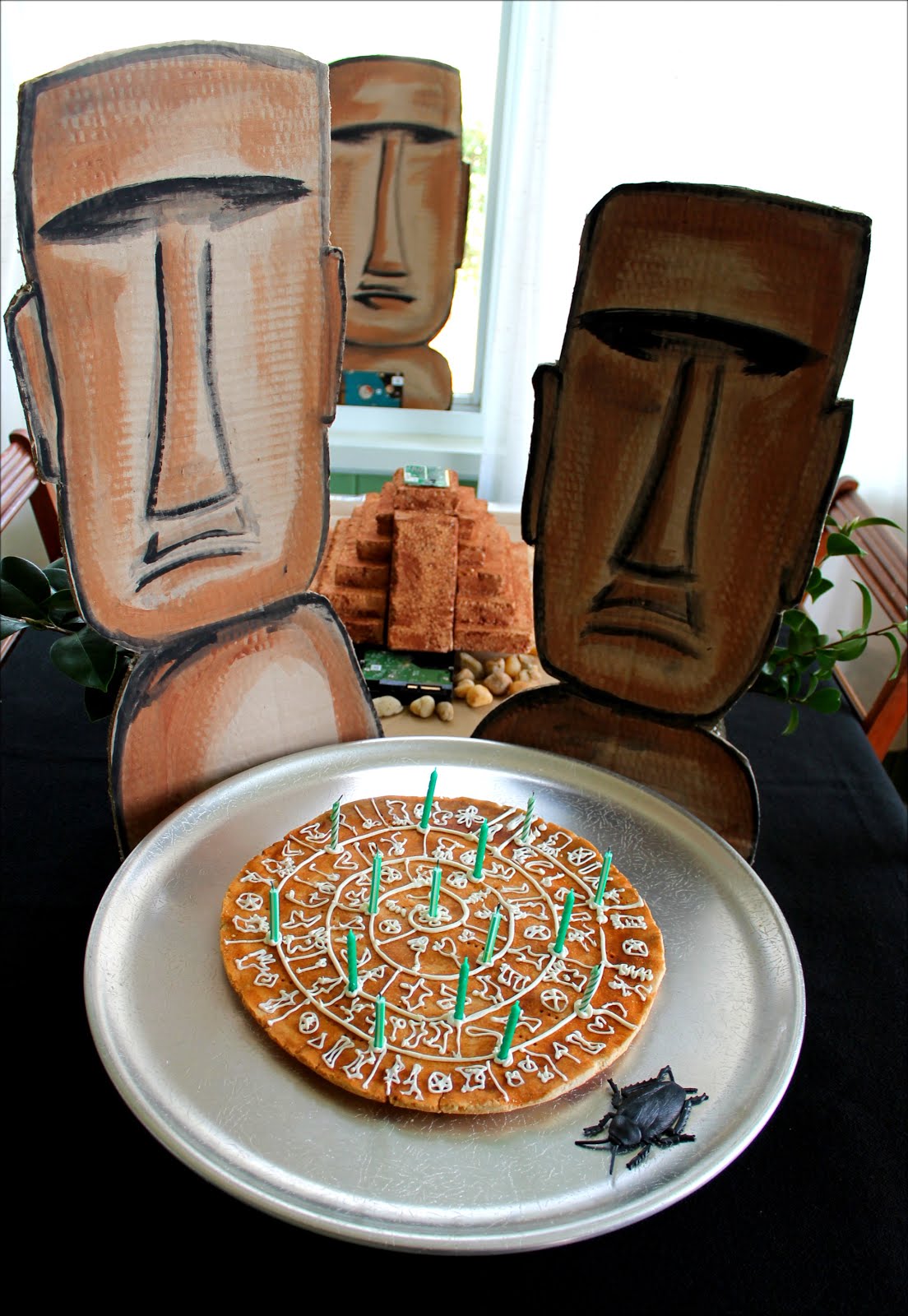 *~my house is cuter than yours~*: Ancient Alien Party Eats