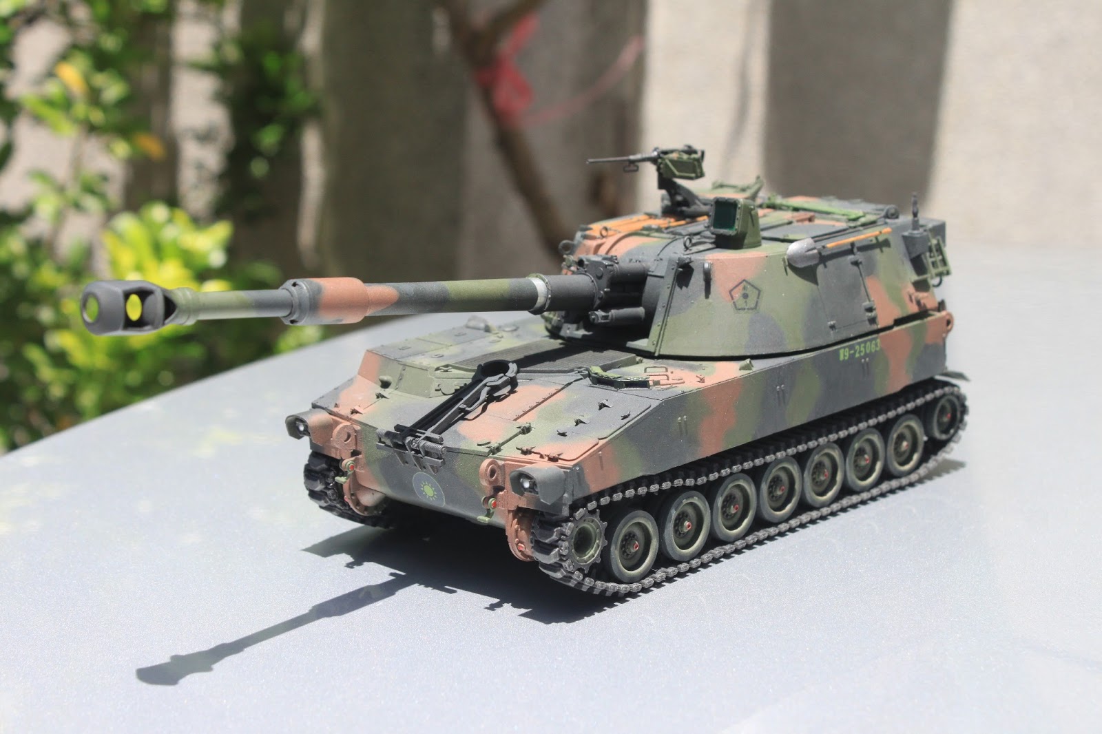 Bass-模稜兩可的模繪日誌: AFV Club 1/35 M109A2 HOWITZER