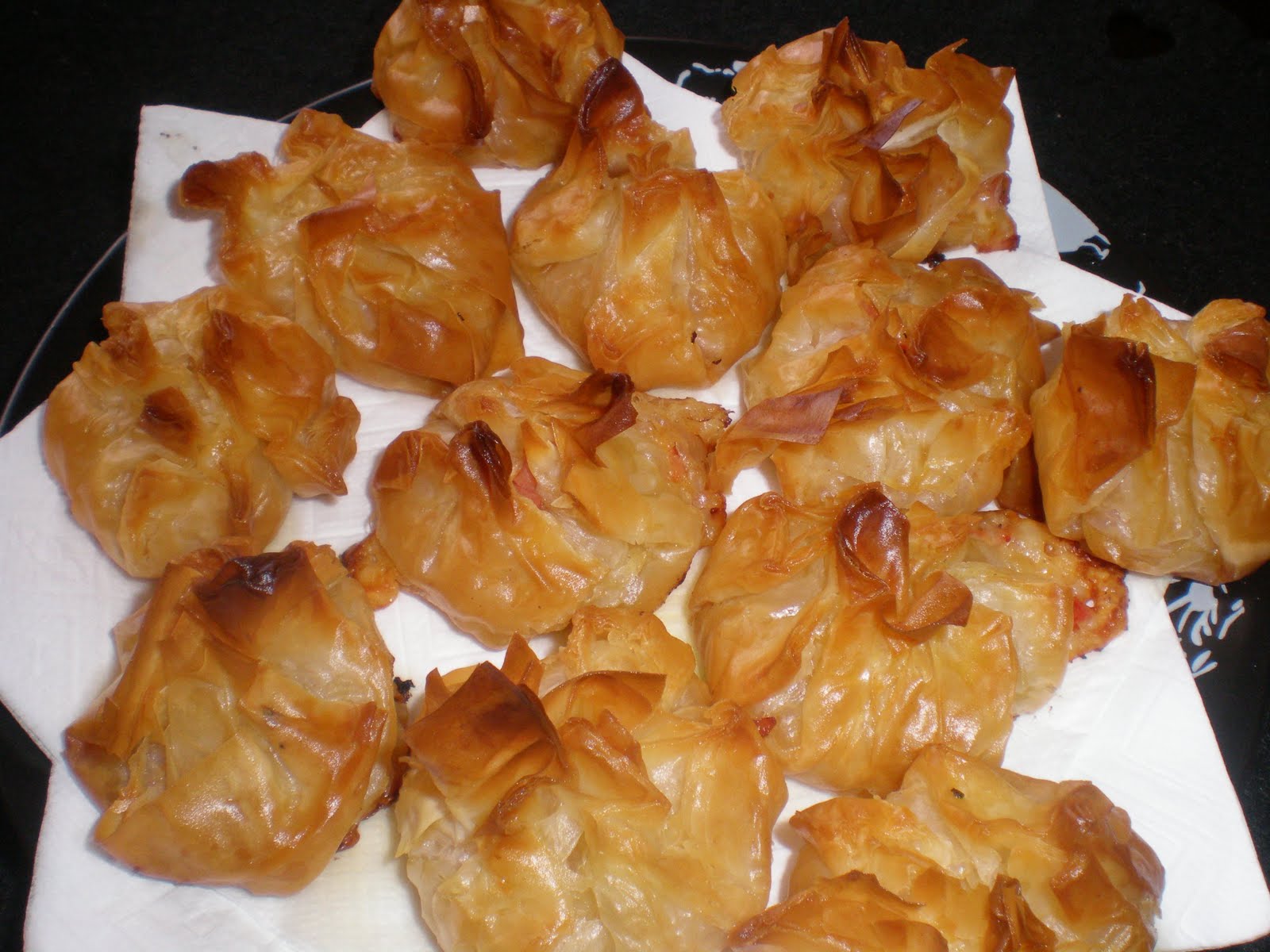 Kaidi kokkab: Filotaignast singi-juustuampsud