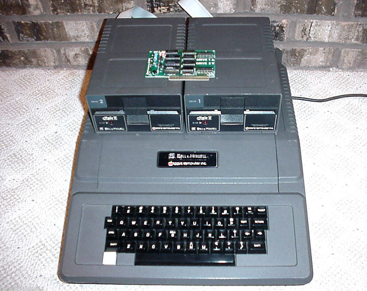 Retro Treasures: The Bell & Howell Black Apple II