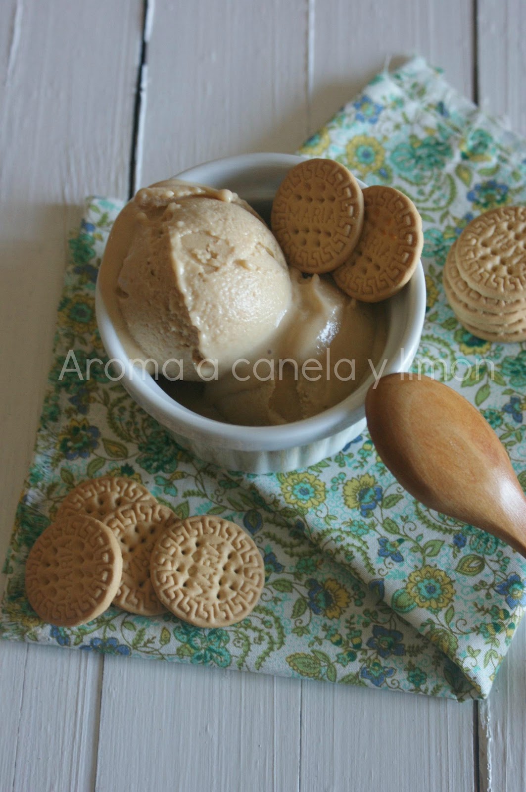 Aroma a canela y limón: HELADO DE GALLETAS MARÍA