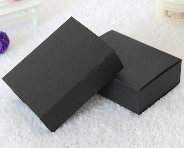 Cardboard Boxes: Cardboard Box For Clothes & fold your clothes with a ...