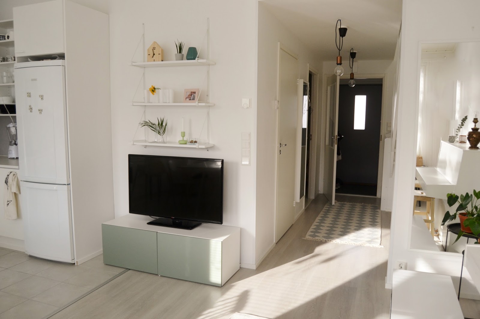 Livialle: Valkoisessa vara parempi?