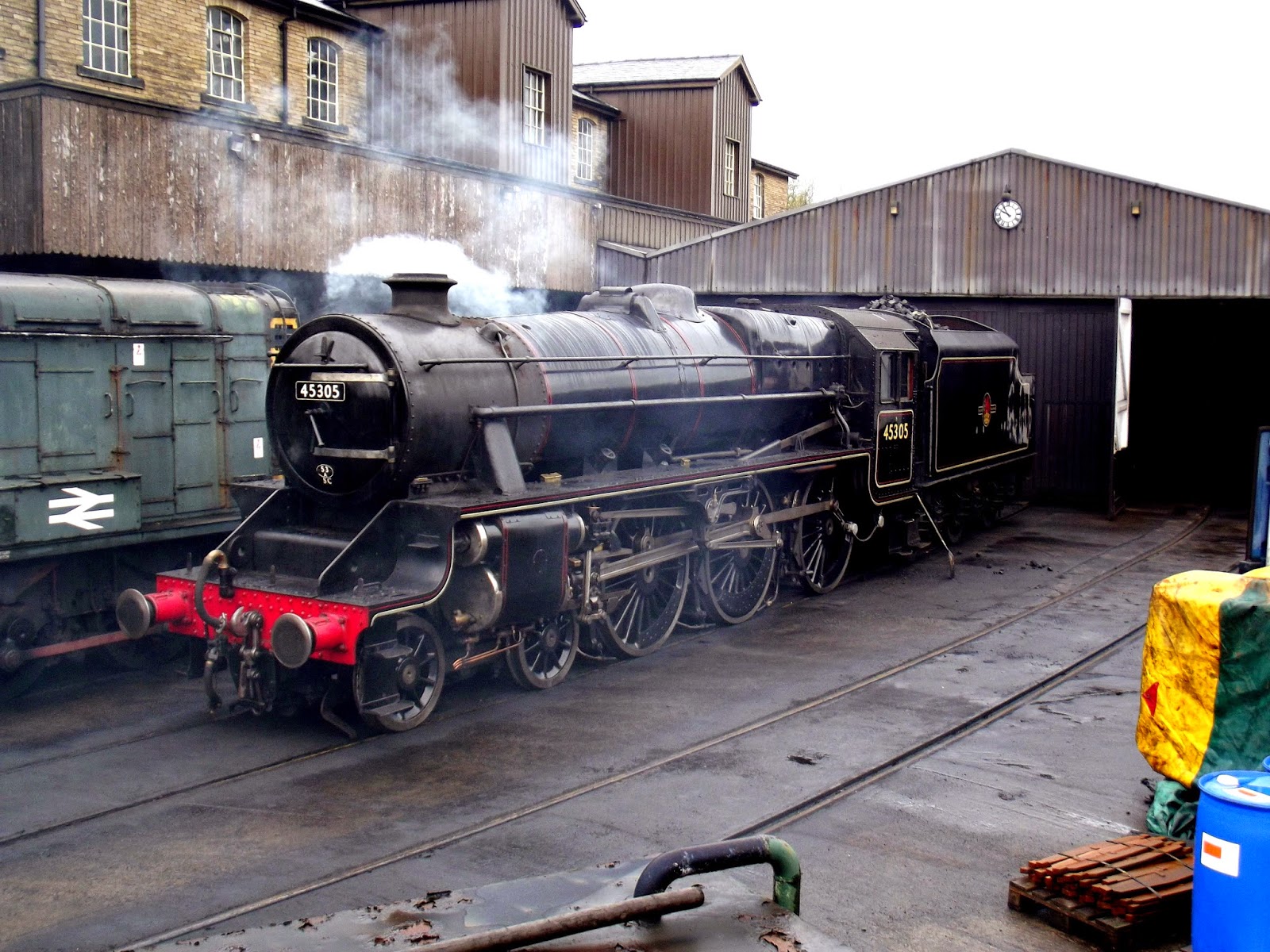 Steam Memories: USATC S160 5820 and Black Five 45305 (Drapers Black Five)