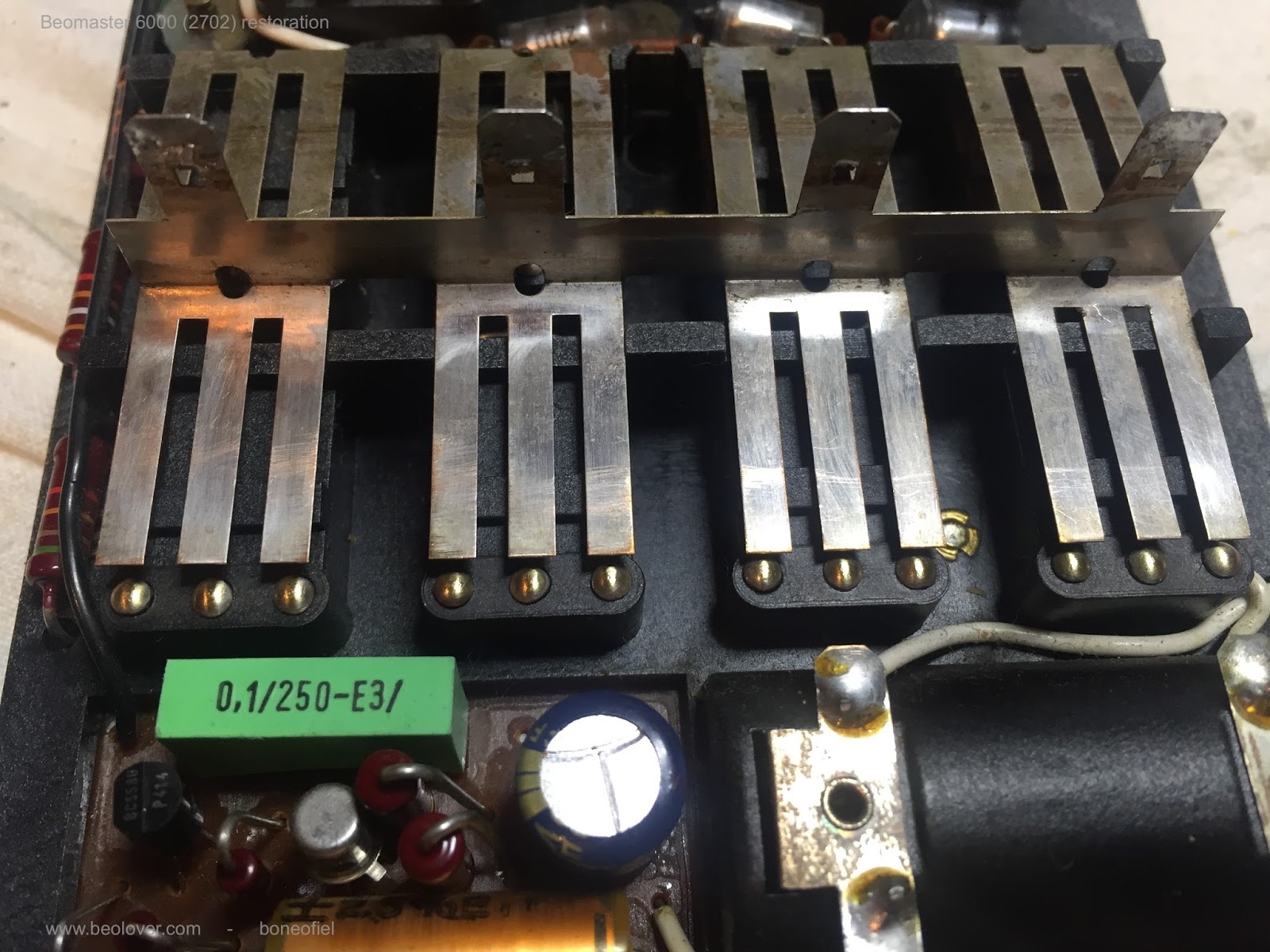 beolover: Beomaster 6000 (2702) restoration: restoring the Commander - remote controller