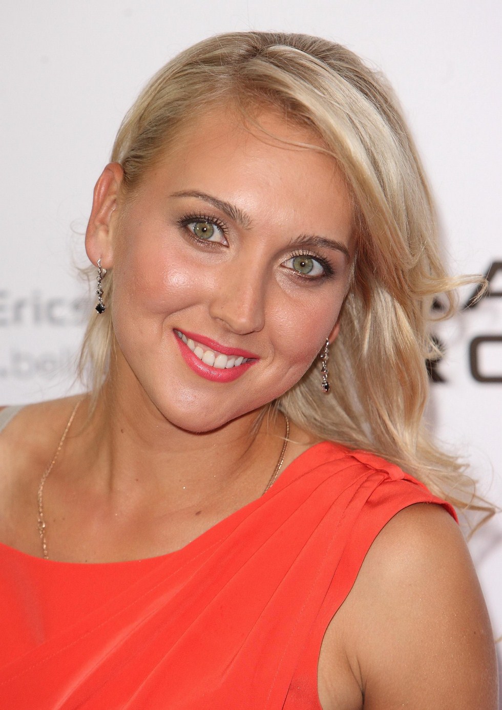 Elena Vesnina Facts And New Photos 2013-14 | World Tennis Stars