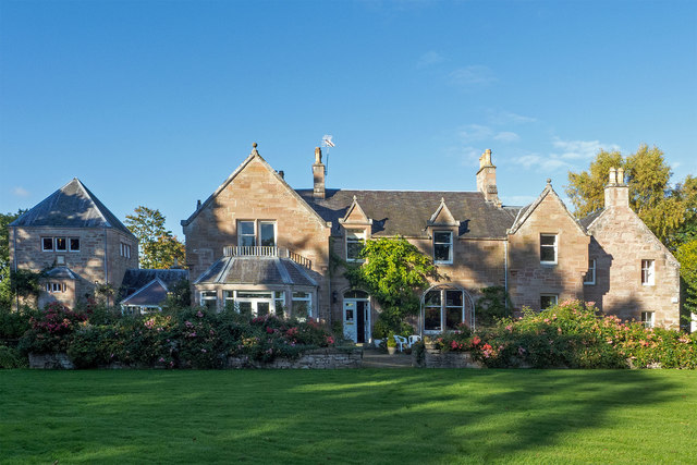 Landed families of Britain and Ireland: (321) Baillie of Dochfour and ...