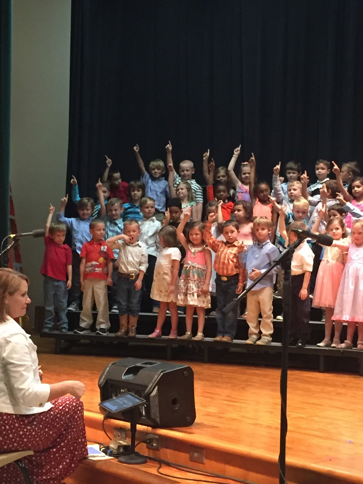 Trendy Mindy and Her Loves...: Hudson's Kindergarten Graduation!!!