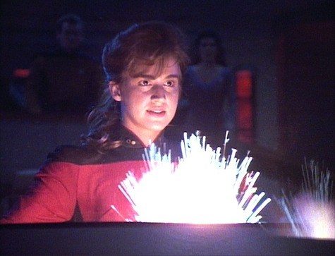 Addicted to Star Trek: Episode Review - Disaster (Next Generation ...