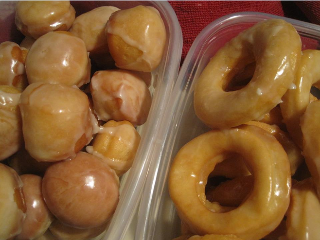 recipes for you: Homemade Krispy Kremes Donut Holes