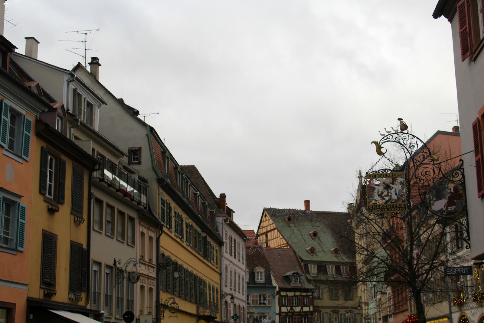 a brief history of old town Colmar // France | Caravan Sonnet
