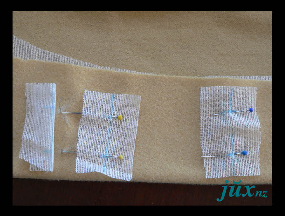 juxtapose: How to make Spanish Snap Buttonholes