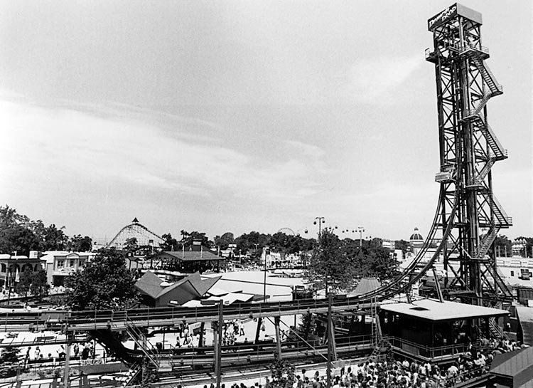 Cedar Point - Looking forward to looking back: Demon Drop