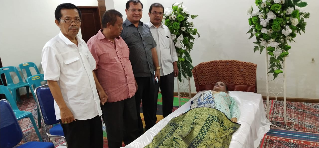 Sekjend (Eduard Sinaga), Sekretaris I (Gorgamas), Jenri Sinaga (Ketua ...