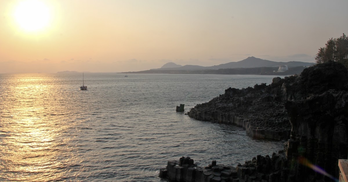 Jeju’s Sunset at Jusangjeolli Cliff - Day 11 in South Korea | The ...