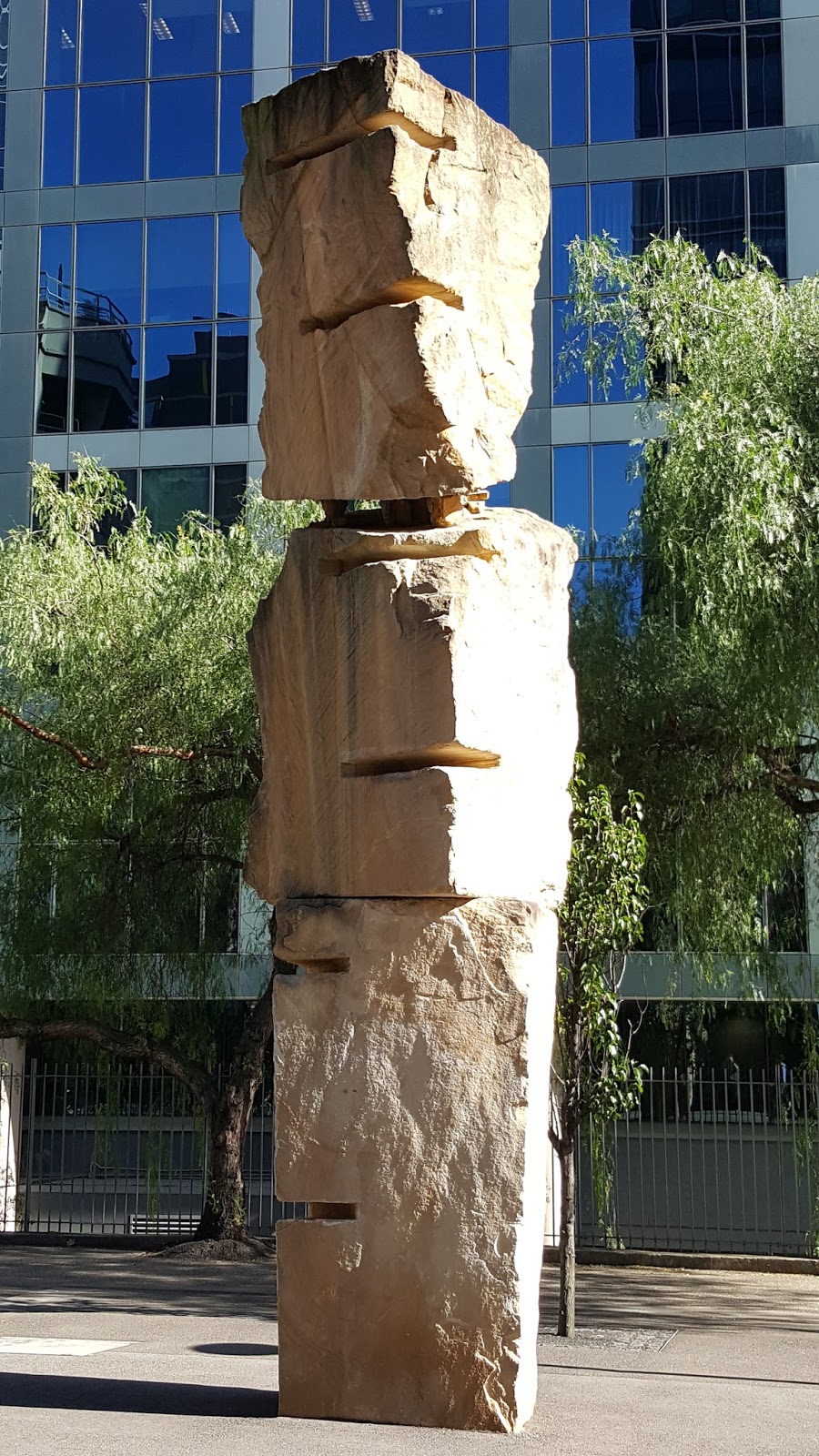 Sydney - City and Suburbs: Ultimo, The Goods Line, sculpture