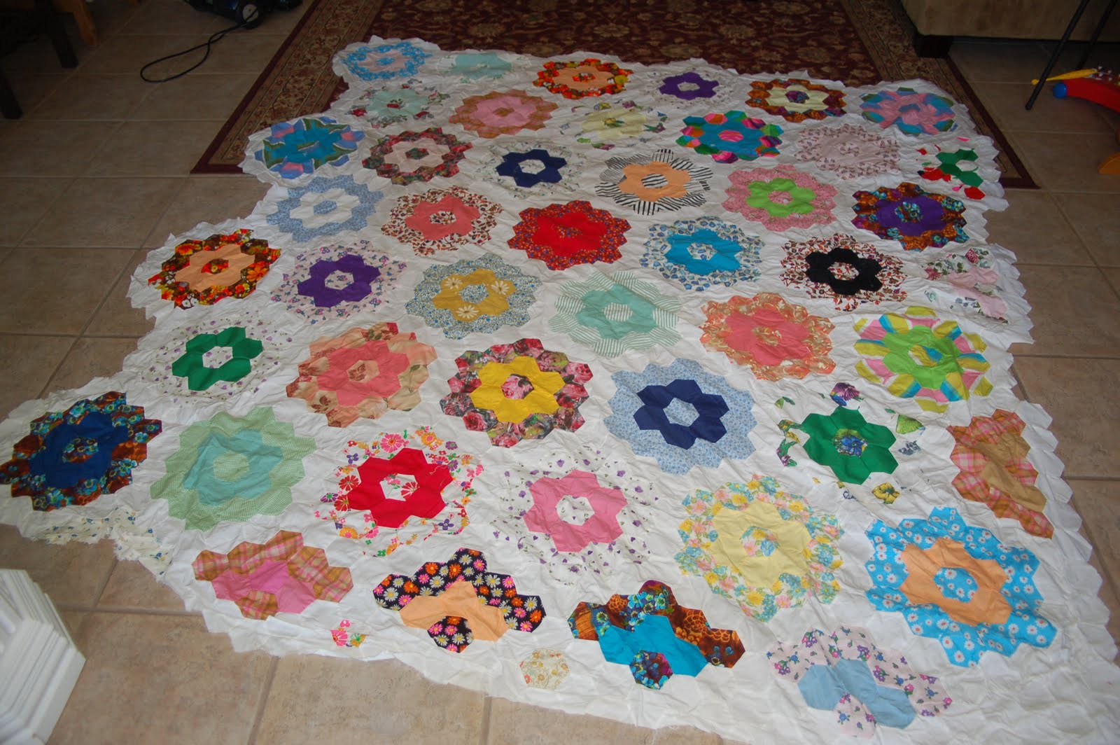 Diary of a Quilt Maven: Hexi Quilt Free to Good Home