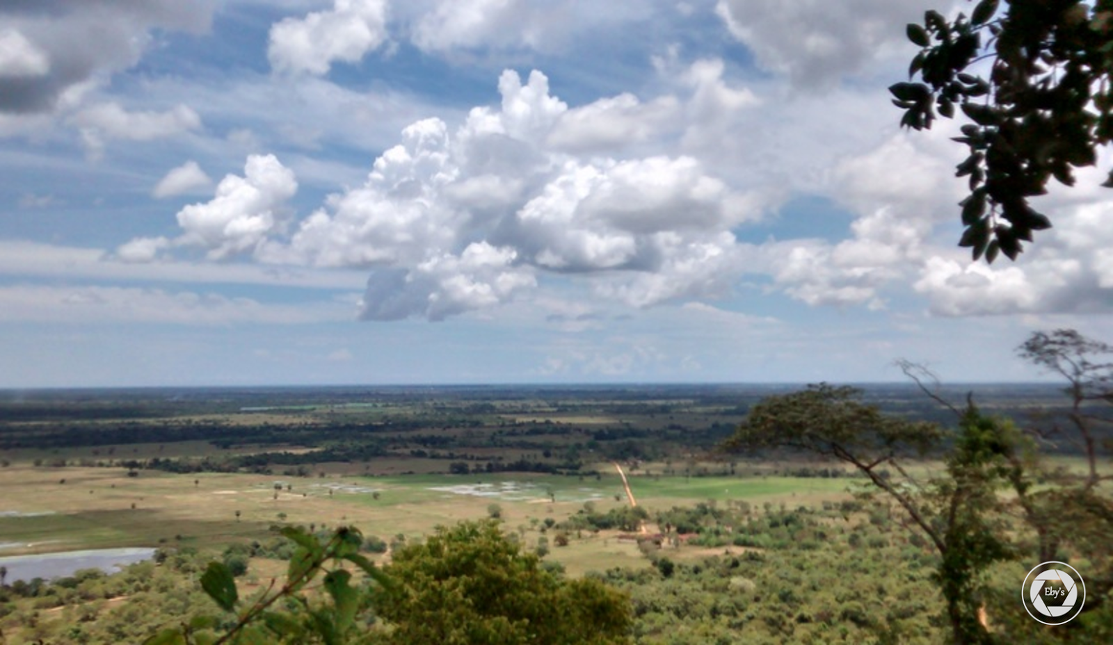 A Closer look at the famous Thoppigala Rock: a Sri Lankan War ...