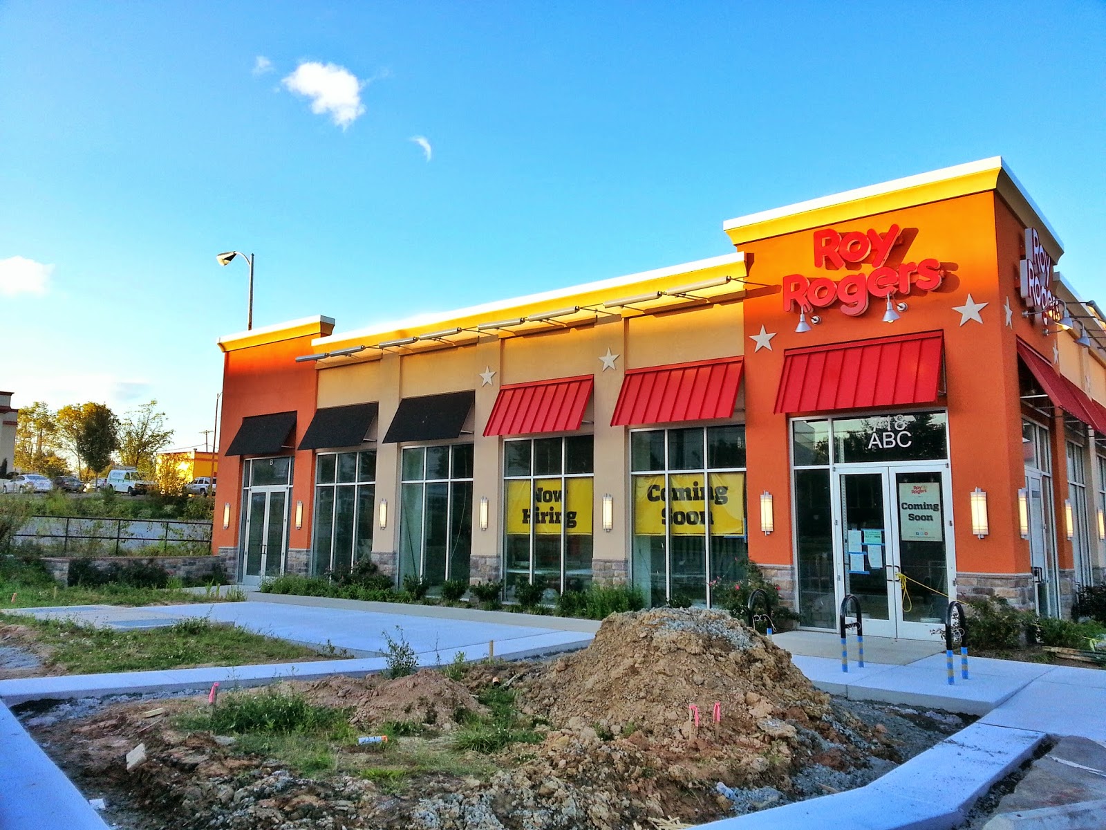 Rockville Nights: ROY ROGERS ROCKVILLE SIGNS INSTALLED (PHOTOS)